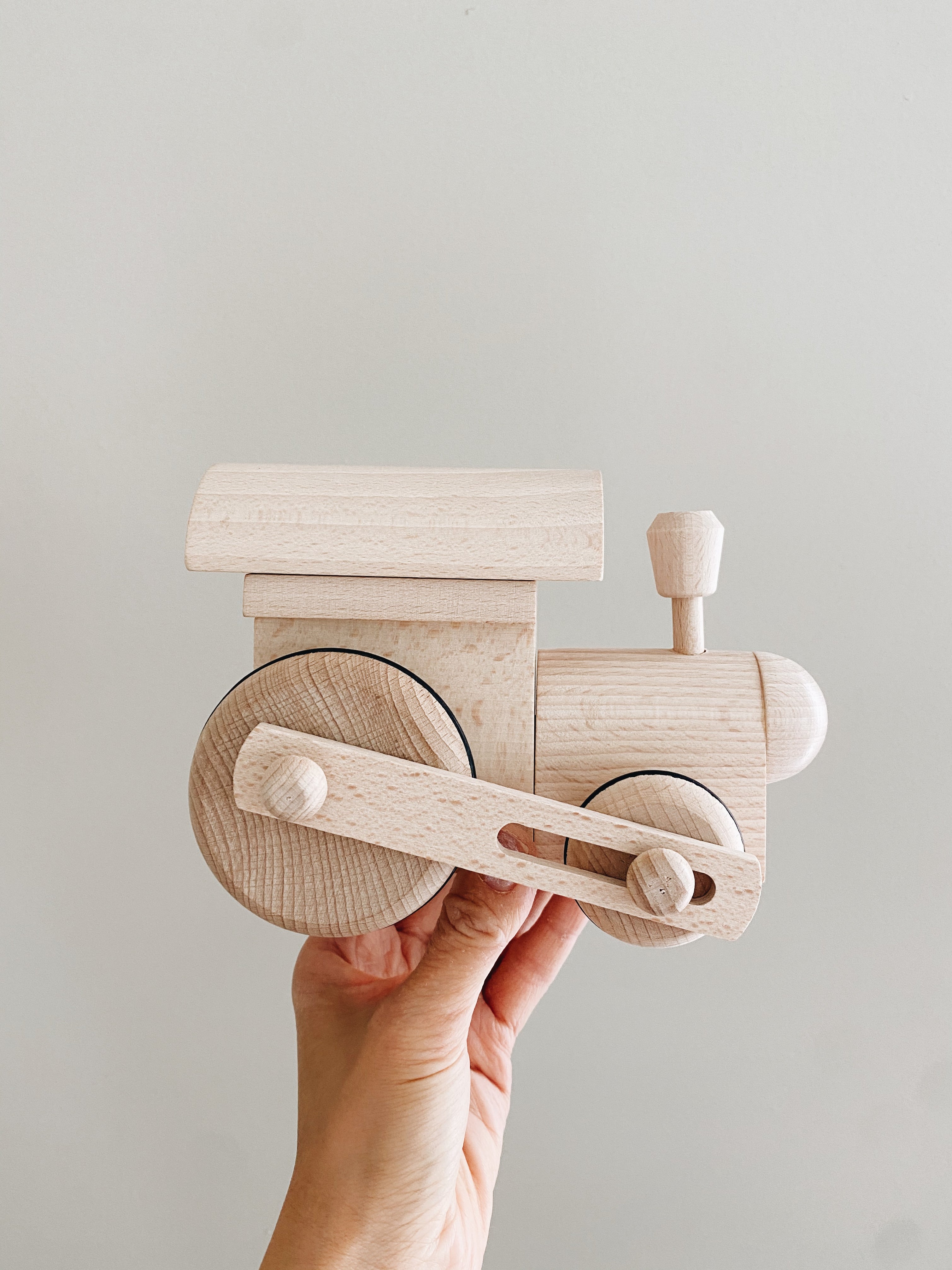 Wooden Pull-Along Train– Andnest